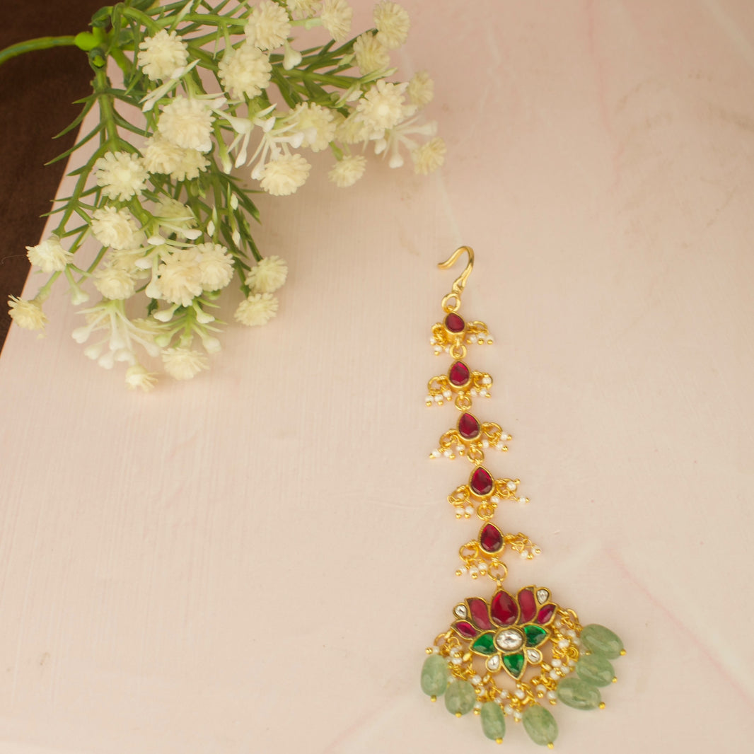 Shop Maang Tikka at DULHAN JEWELS | DULHAN JEWELS